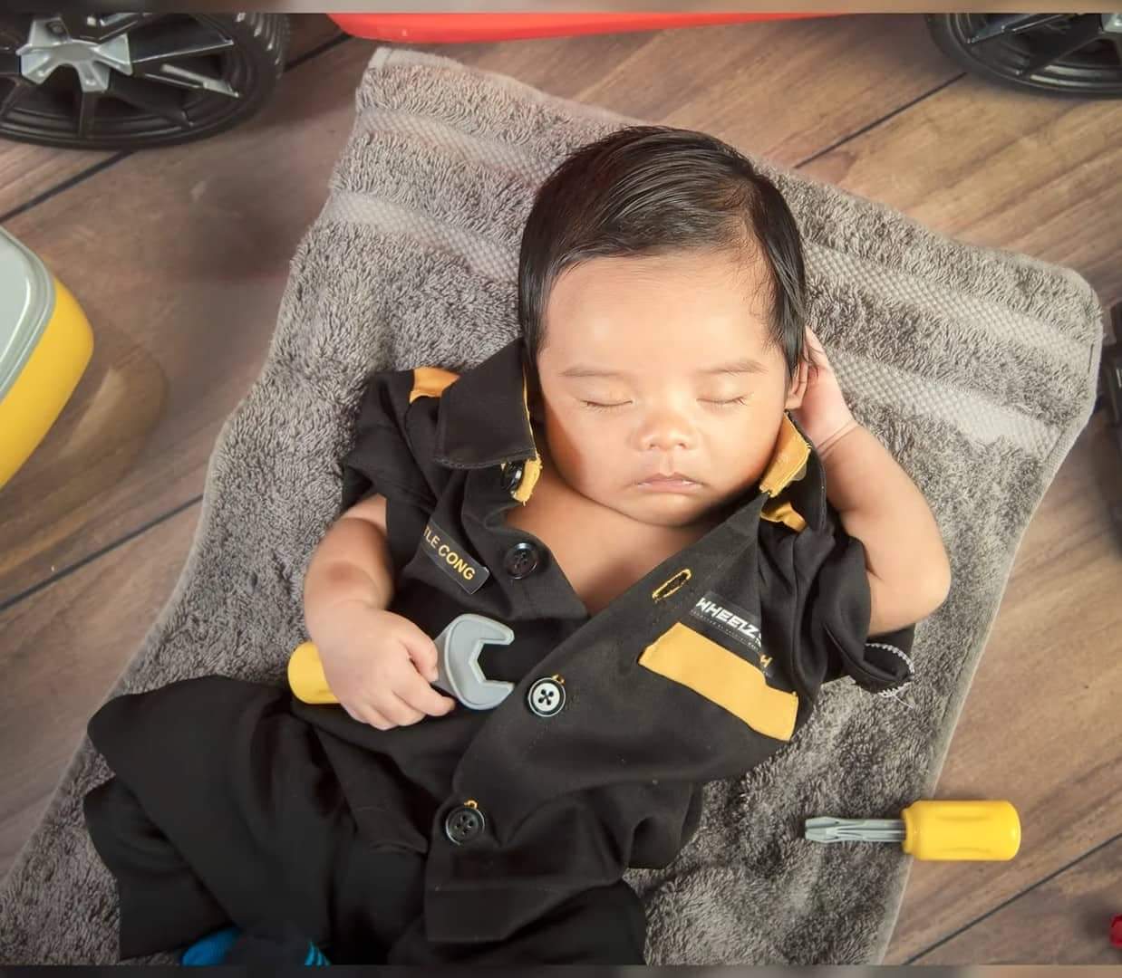 EXCLUSIVE: Viy Cortez and Cong TV’s Baby Kidlat Poses for His First ...