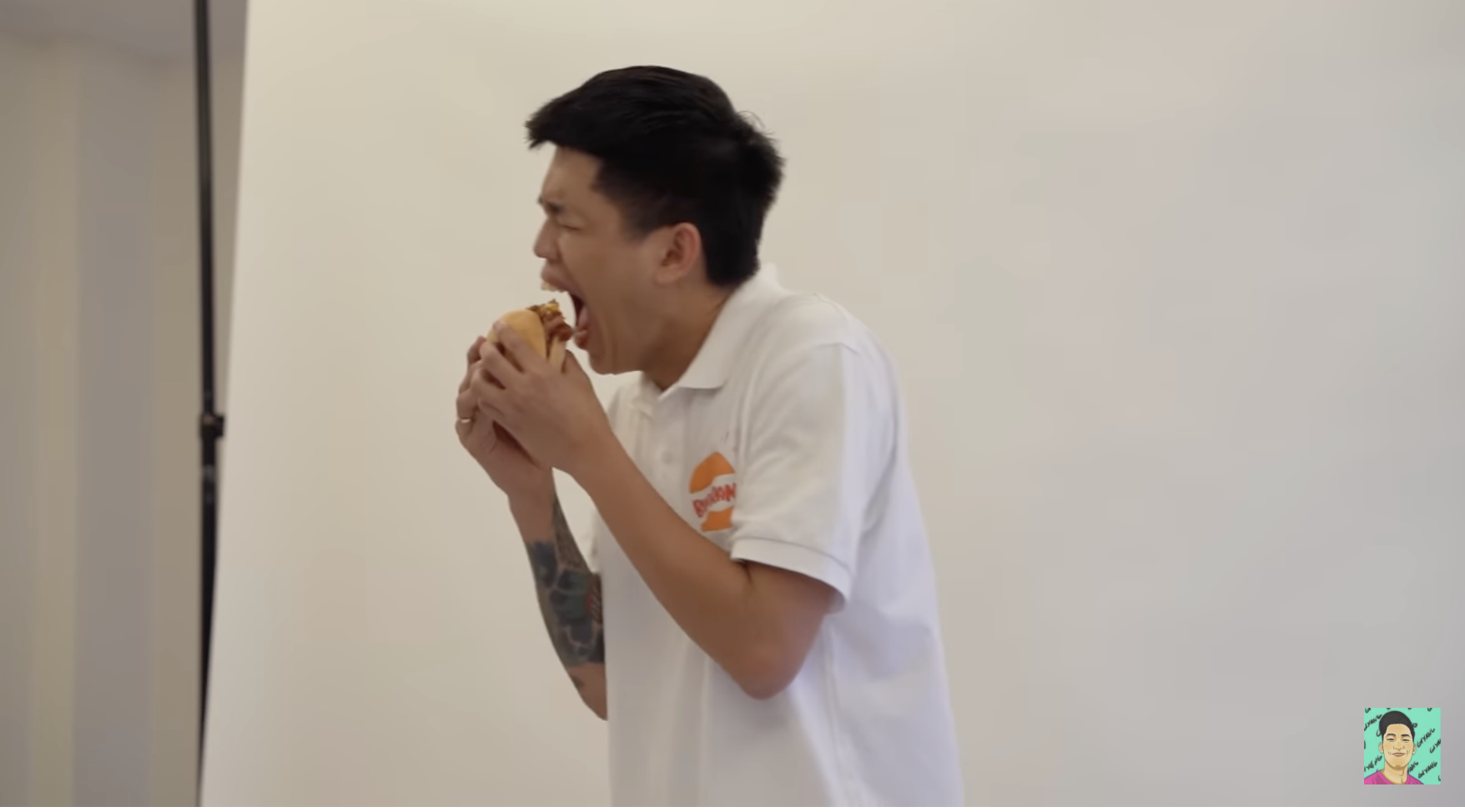 Junnie Boy Gives Away ‘Free Taste Burger’ as he Marks Partnership with ‘Burgeran’ - ViyLine ...