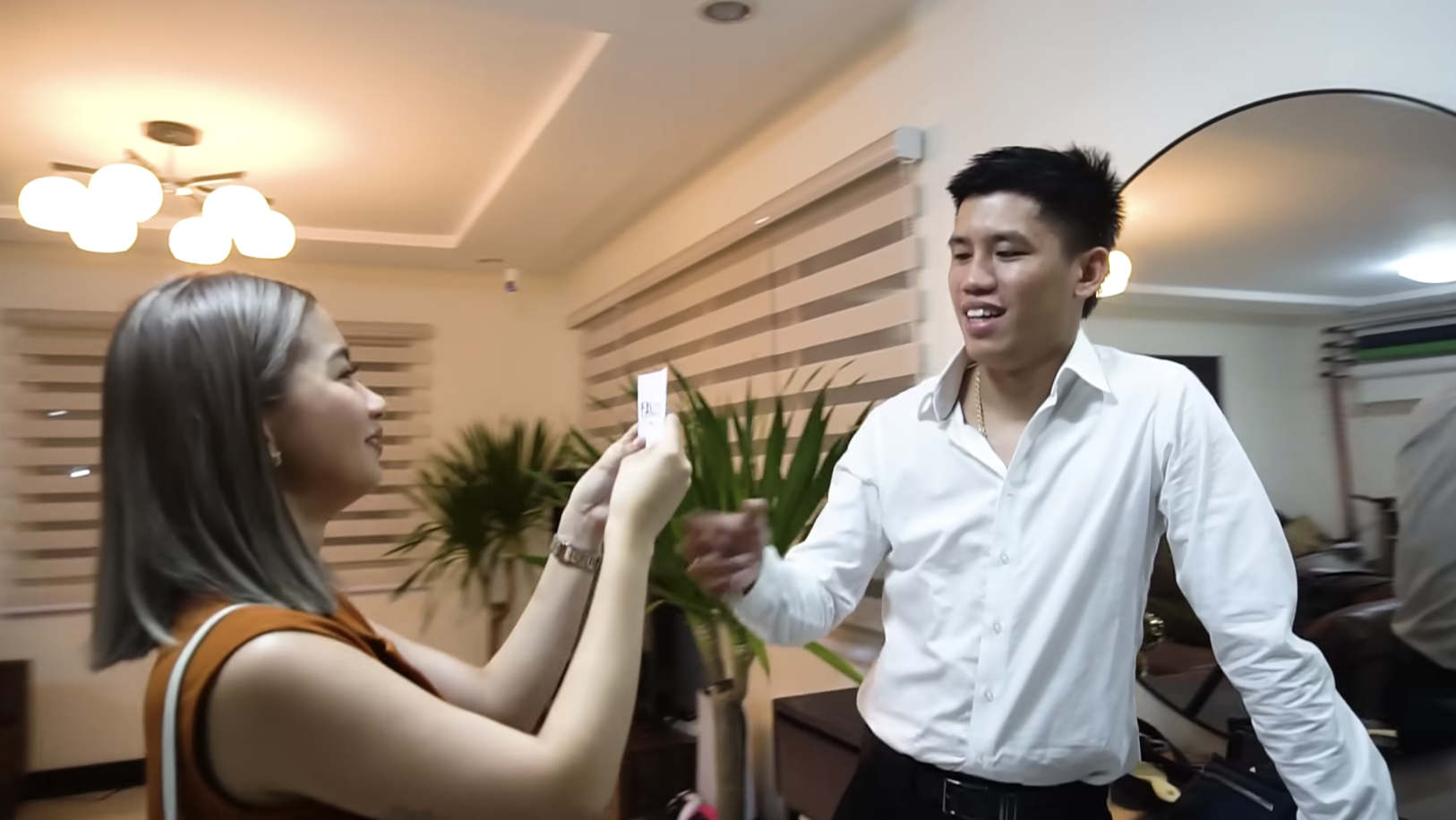 Vien Iligan-Velasquez and Junnie Boy Celebrate Wedding Anniversary in ...