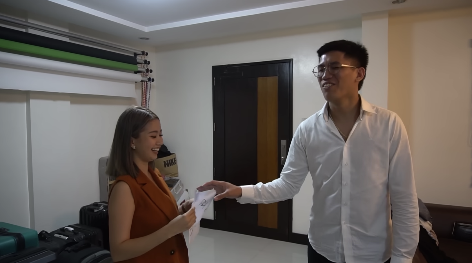 Vien Iligan-Velasquez and Junnie Boy Celebrate Wedding Anniversary in ...