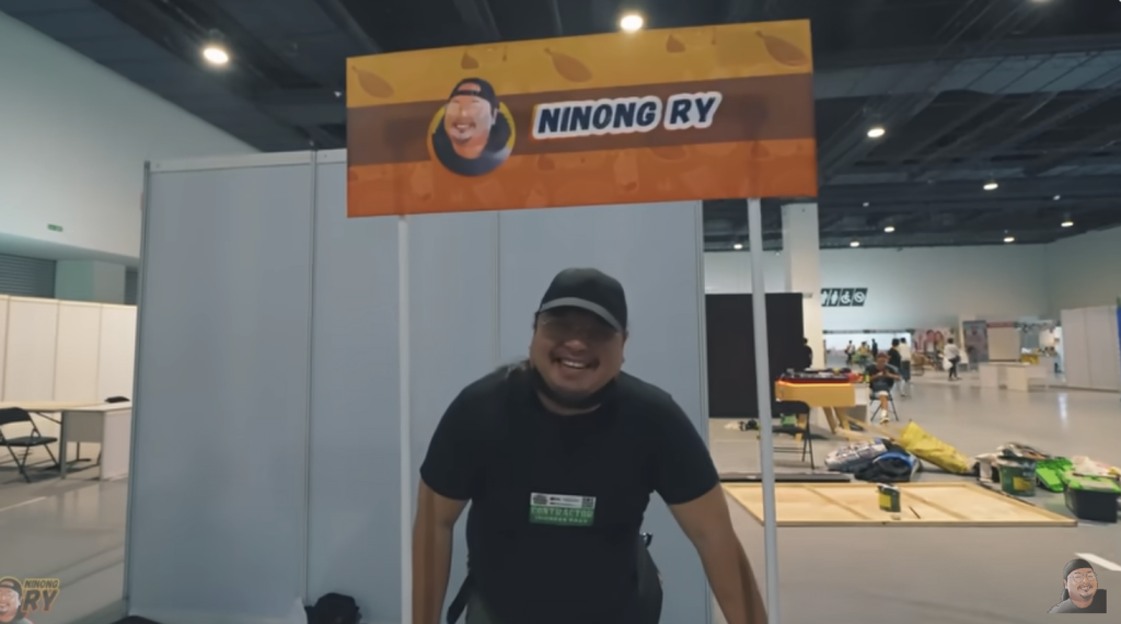 Ninong Ry Gives Brand New Phone to Fan Who Lost His Phone During Team ...
